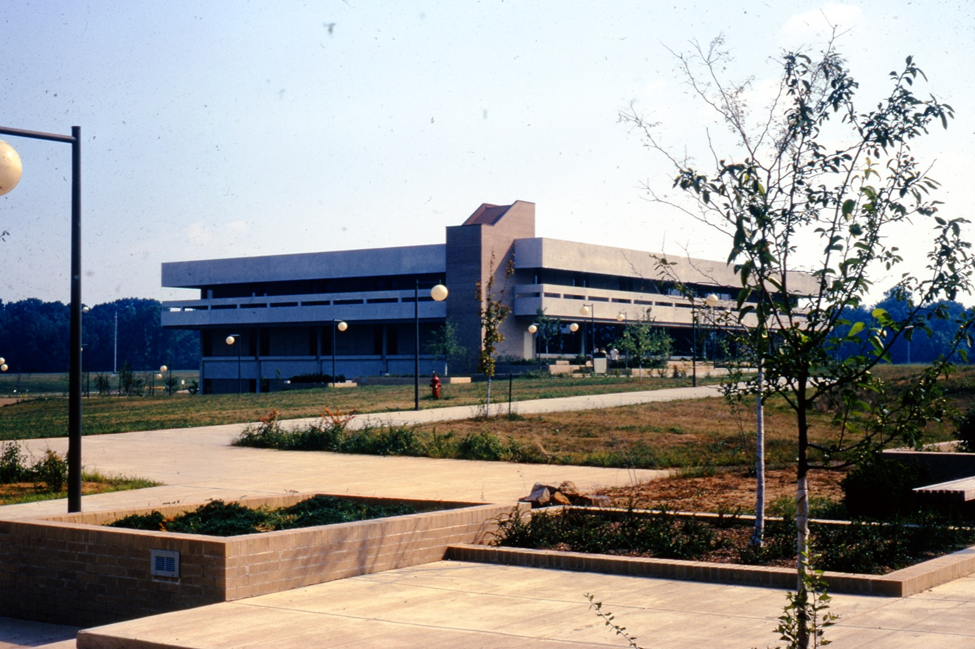 USI campus/Rice Library: Then and Now | amUSIngArtifacts